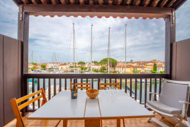 Nice Apt In Front Of The Marina In Grimaud - Grimaud