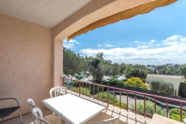 Apartment Of 44 M2 With Balcony In Saint-raphaël - Saint-Raphaël