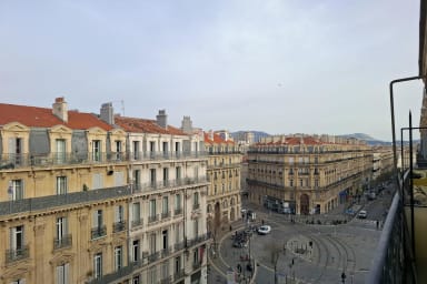 Duplex With Balcony By The République Tram Stop - Marsella, Francia