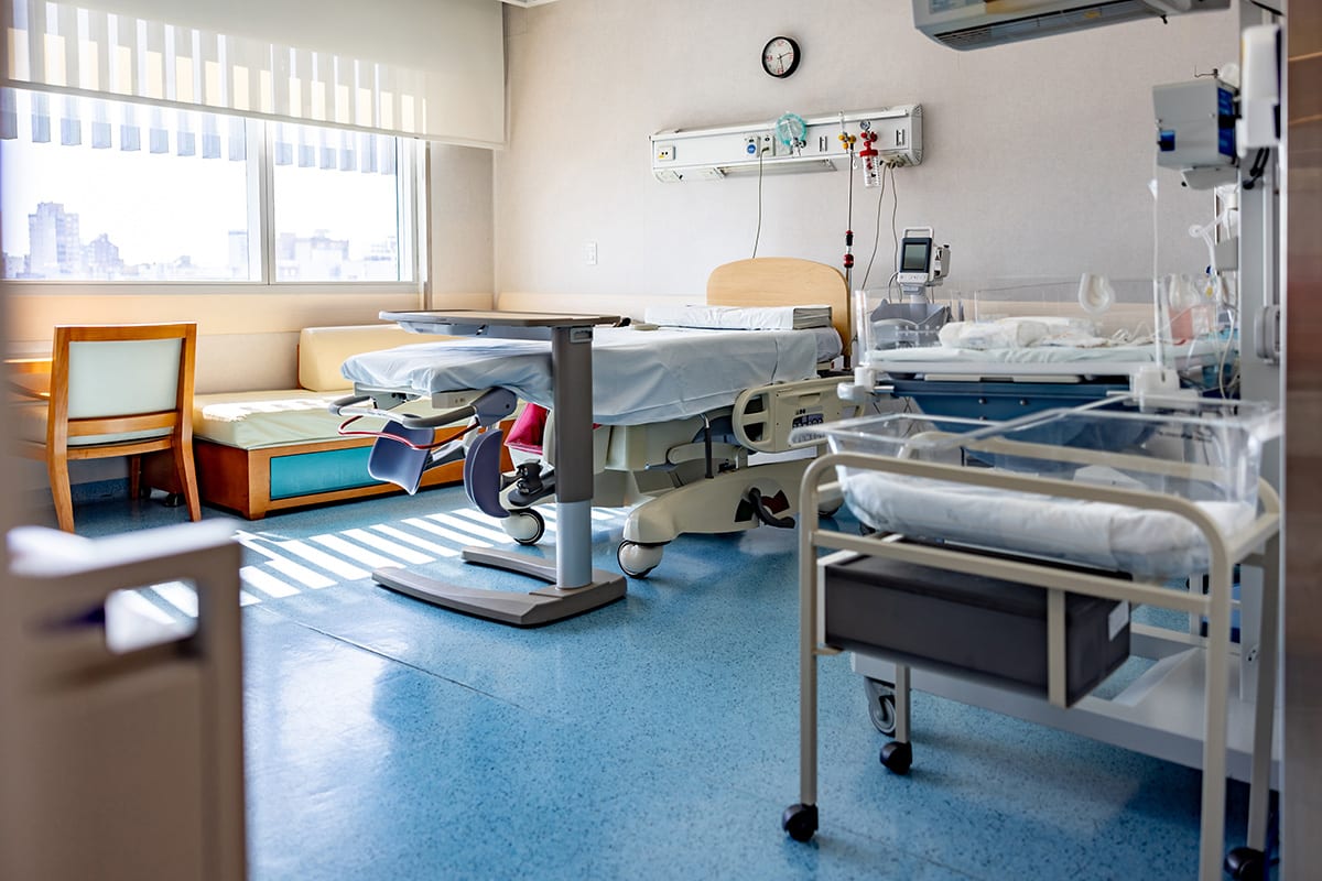 Settlement for new mother injured in instrumental delivery