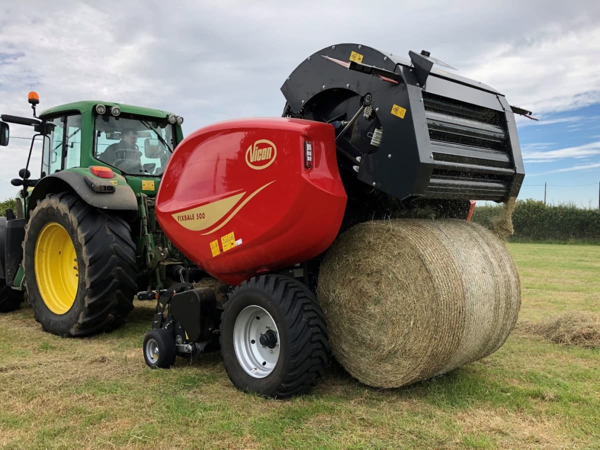 Farmers Guardian: Beefy baler put to the test! - Vicon
