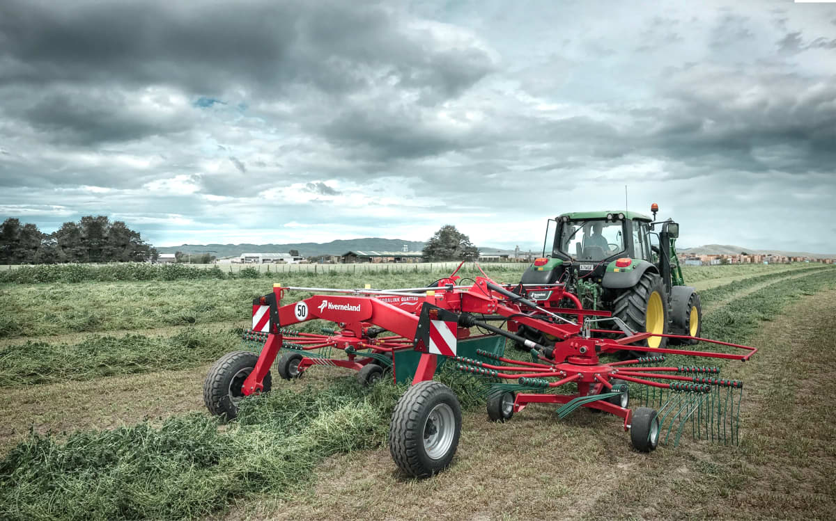 #Kverneland /9472 C /rake/raking /hay tool/ forage/ harvesting/ Terra ...