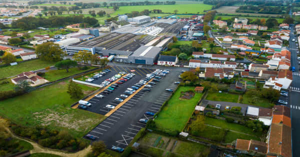 KVERNELAND GROUP LES LANDES-GENUSSON / Kverneland Group Nel Mondo / Il ...