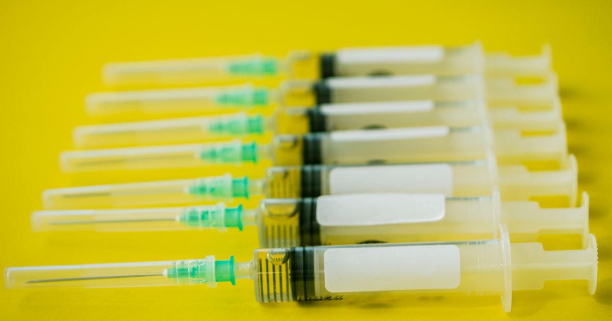 Menb vaccine: 5 topics to discuss with your teen's healthcare provider ...