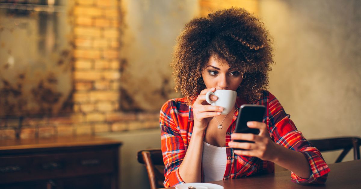 Stop these 7 unhealthy smartphone habits now | life-family - Sharecare