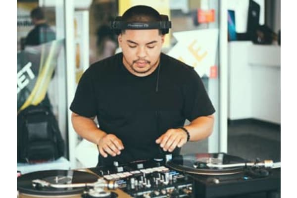 USA LED Illuminated Dance Floor Rentals | Sky High Party Rentals